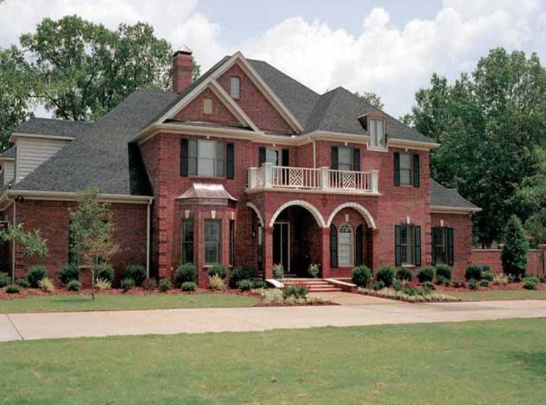 Traditional Exterior house design idea | Ebhosworks