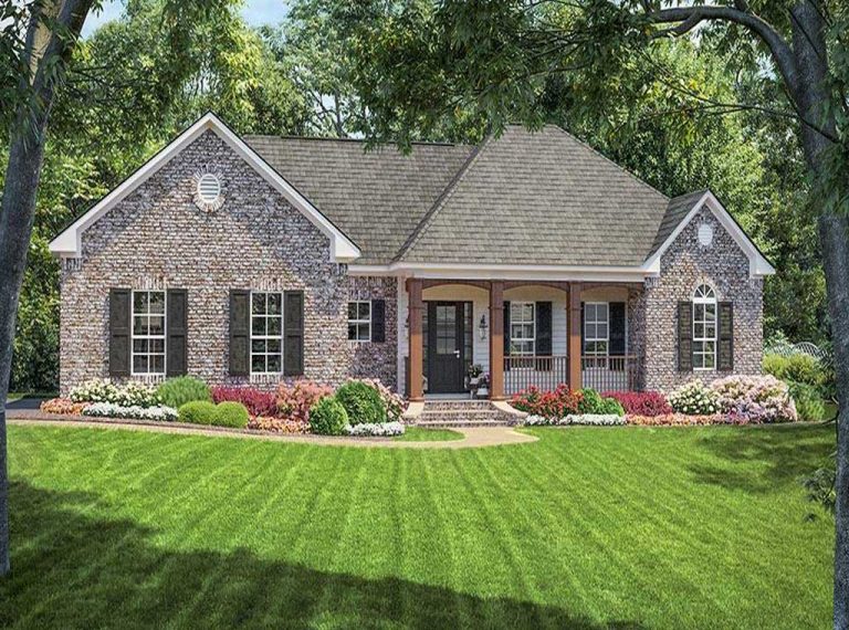 Beautiful Traditional House Design | Ebhosworks